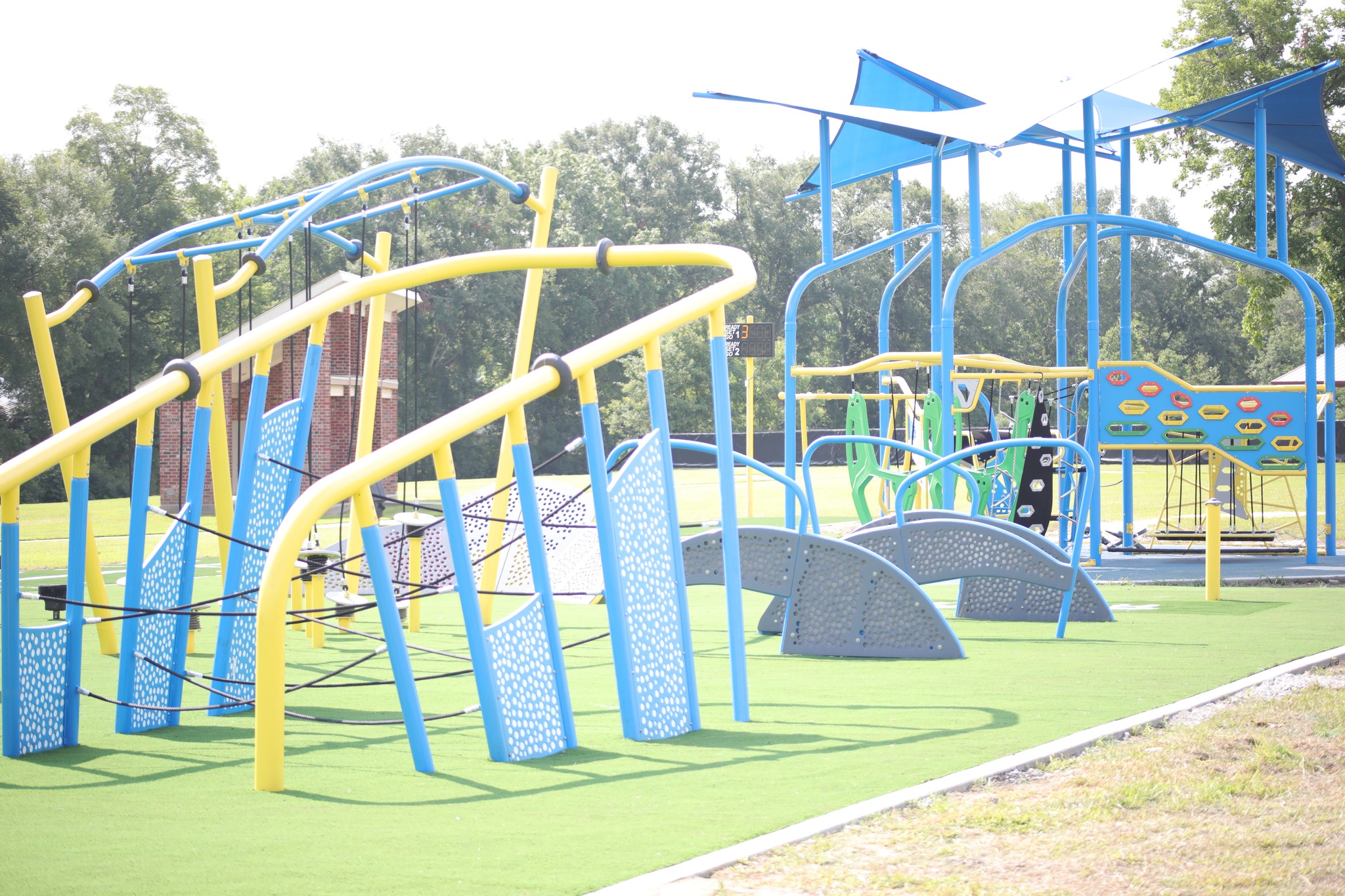 Youth Legacy Duplessis Park - New Family Playground